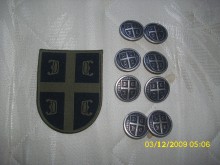 Maskirni sevron vs i 8 dugmadi od uniforme
