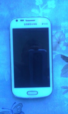Samsung gt-s7562
