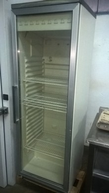 Vertikalni frižider