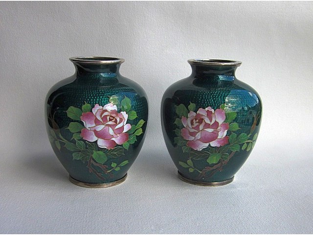 Cloisonne - par Japanskih starih vaza