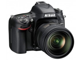 Nikon D610 24-85 VR