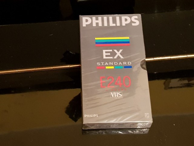 Video kaseta Philips 240 minuta u celofanu