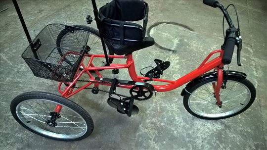 Tricikl za decu sa posebnim potrebama