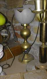 Velika stara stona lampa