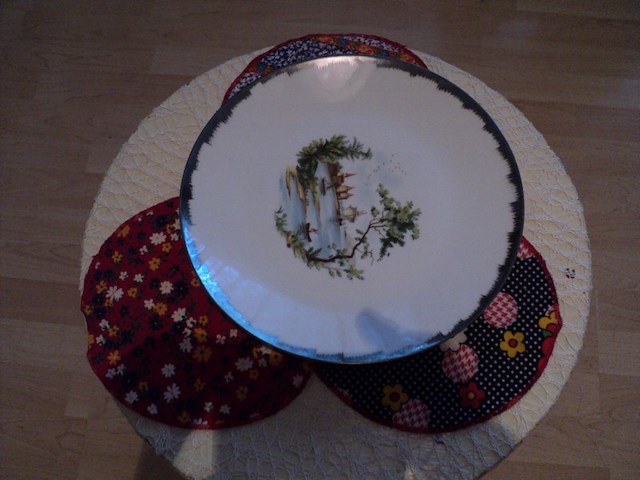 Porcelanski tanjir za tortu `BAVARIA`