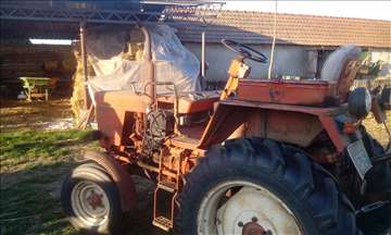 Prodajem traktor Vladimirec T25