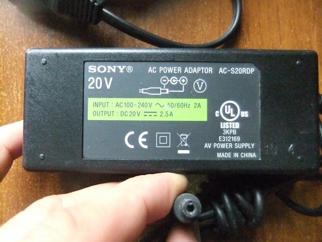 Sony adapter 20V 2.5A ORIGINAL