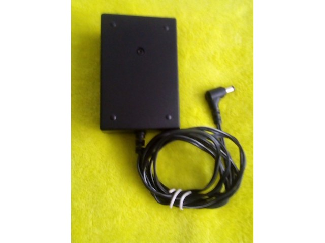 AC-DC Adapter 12V 1,25A EADP-15DB A (sa iglicom)