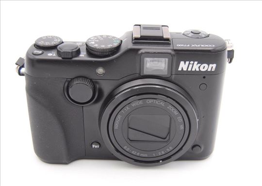 Nikon P7100 sa 1.7" senzorom - Kao nov