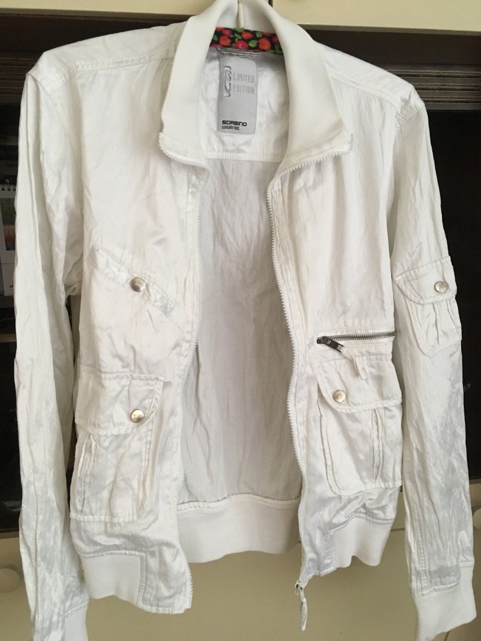 Original Sorbino lagana bela jaknica, idealno za proleće i jesen