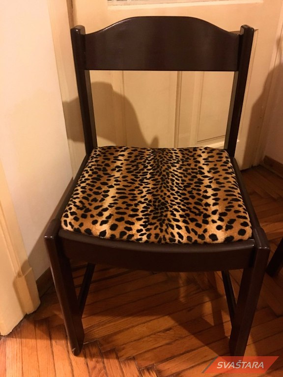 Prodajem 4 dobre trpezarijske stolice - Beograd