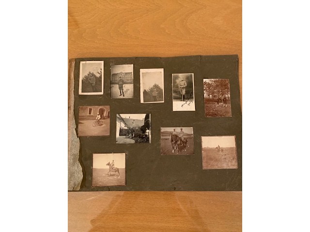 Stari album sa 29 fotografija vojnika Kraljevine SHS