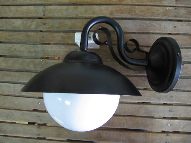 Fenjer - zidna lampa 37P crna