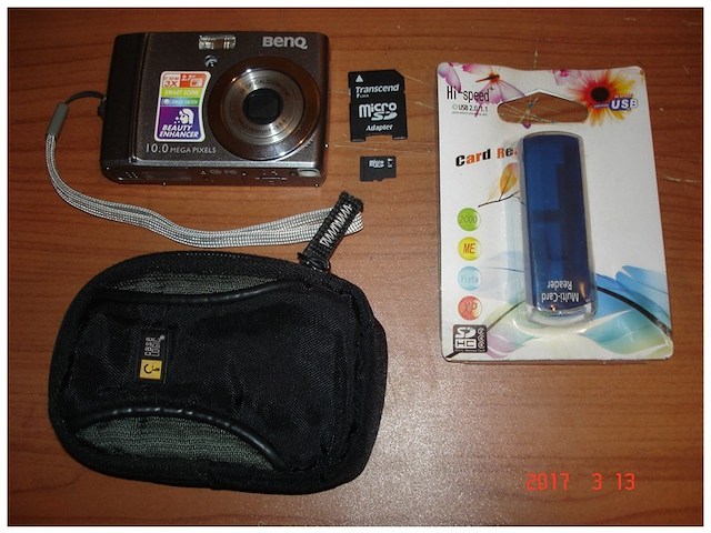 BENQ DC C1035,10Mp,3xopt.zum+ mem.k. 1Gb+USB čitač+torb