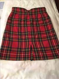 Suknja i prsluk škotski motiv