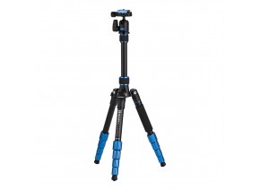 Benro FSL09AN00 Slim Travel Tripod