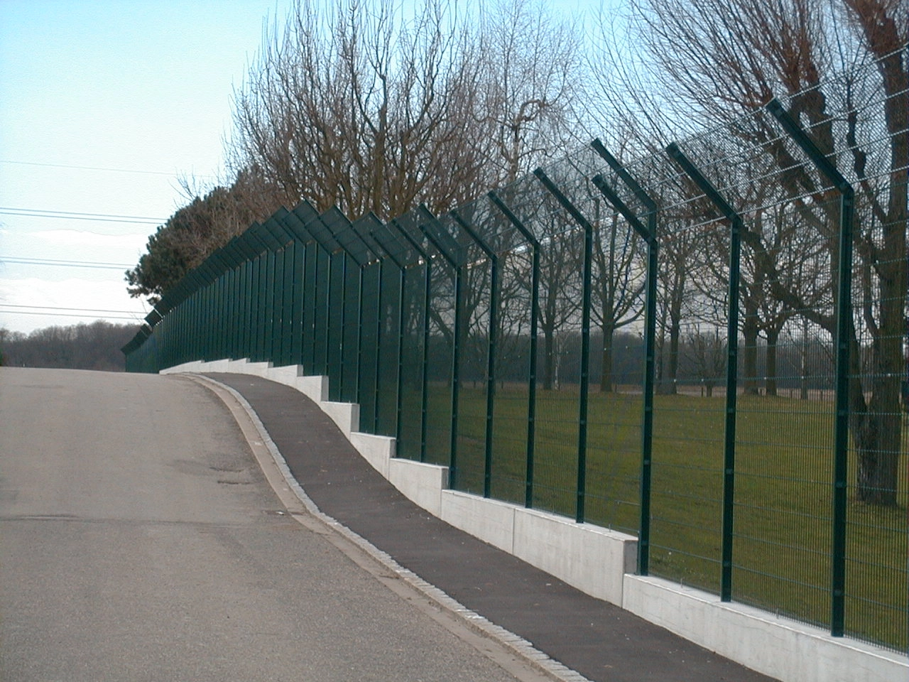 Bezbedonosna panelna ograda