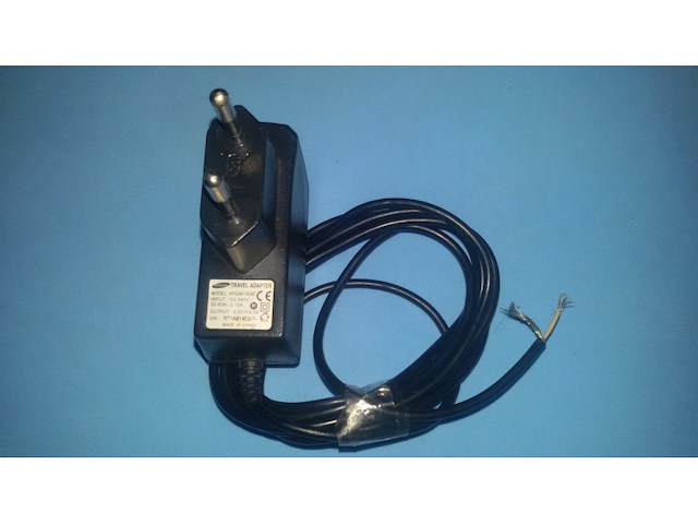 Adapter 5V 0.7A