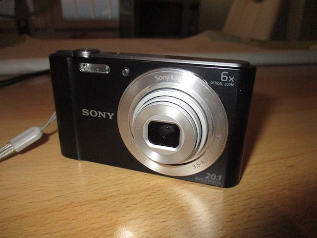 SONY DSC-W810 digitalni aparat