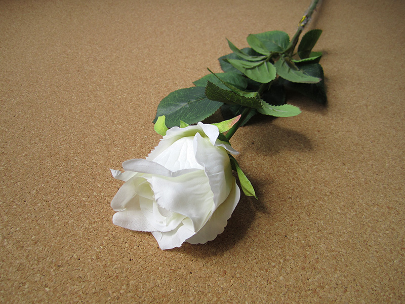 Veštačko cveće - ruža bela