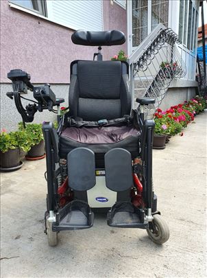 Električna invalidska kolica marke INVACARE tip TD
