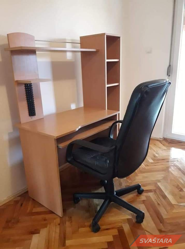 Kompjuterski sto i stolica