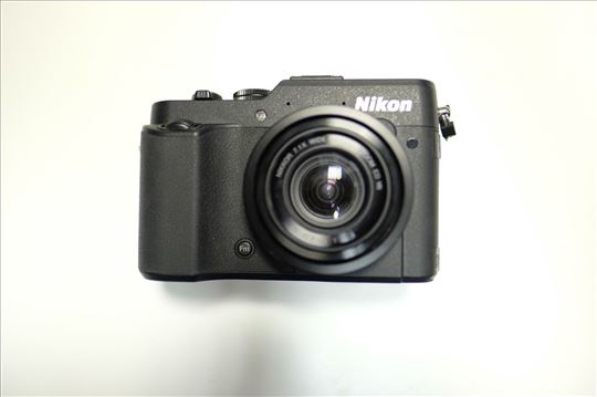 Nikon P7800 kompakt sa 1.7" senzorom