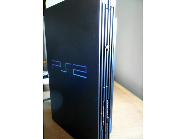 SONY Playstation 2 PS2 konzola (PS1)