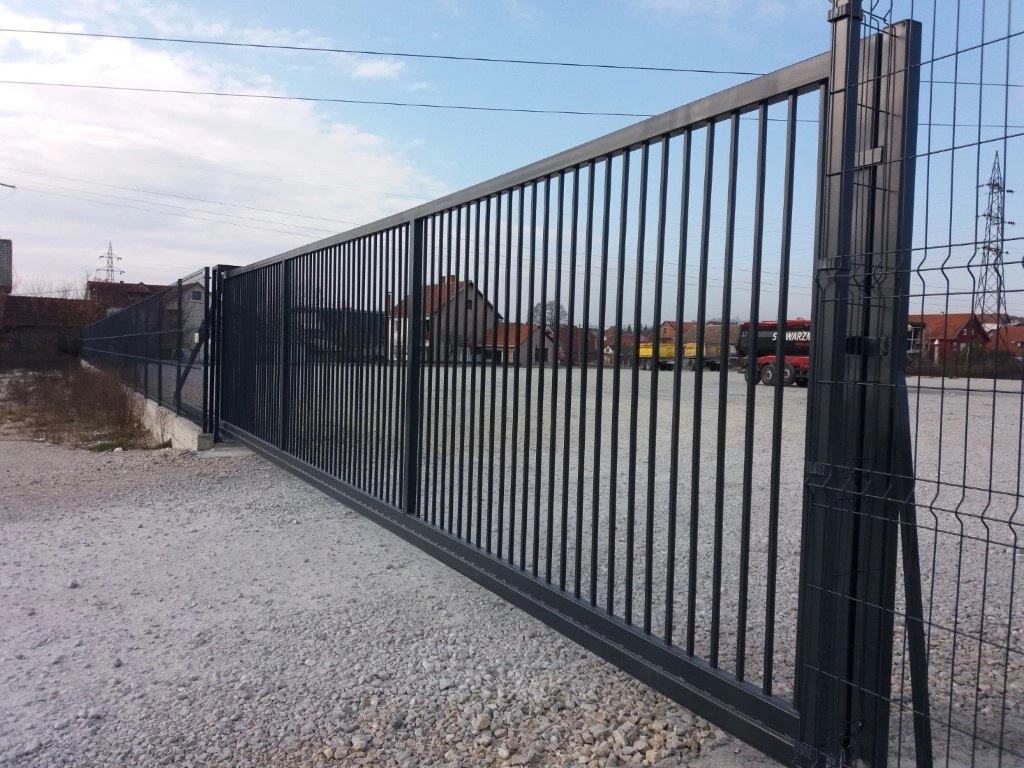Samonosive metalne kapije i ograde