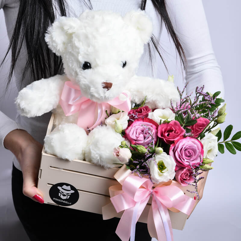 Prodavnica poklona - Cveće u kutiji sa medom i dekoracijom