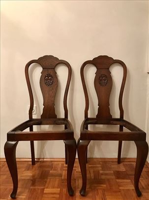 2 antikvitetne stolice, puno rezbareno drvo