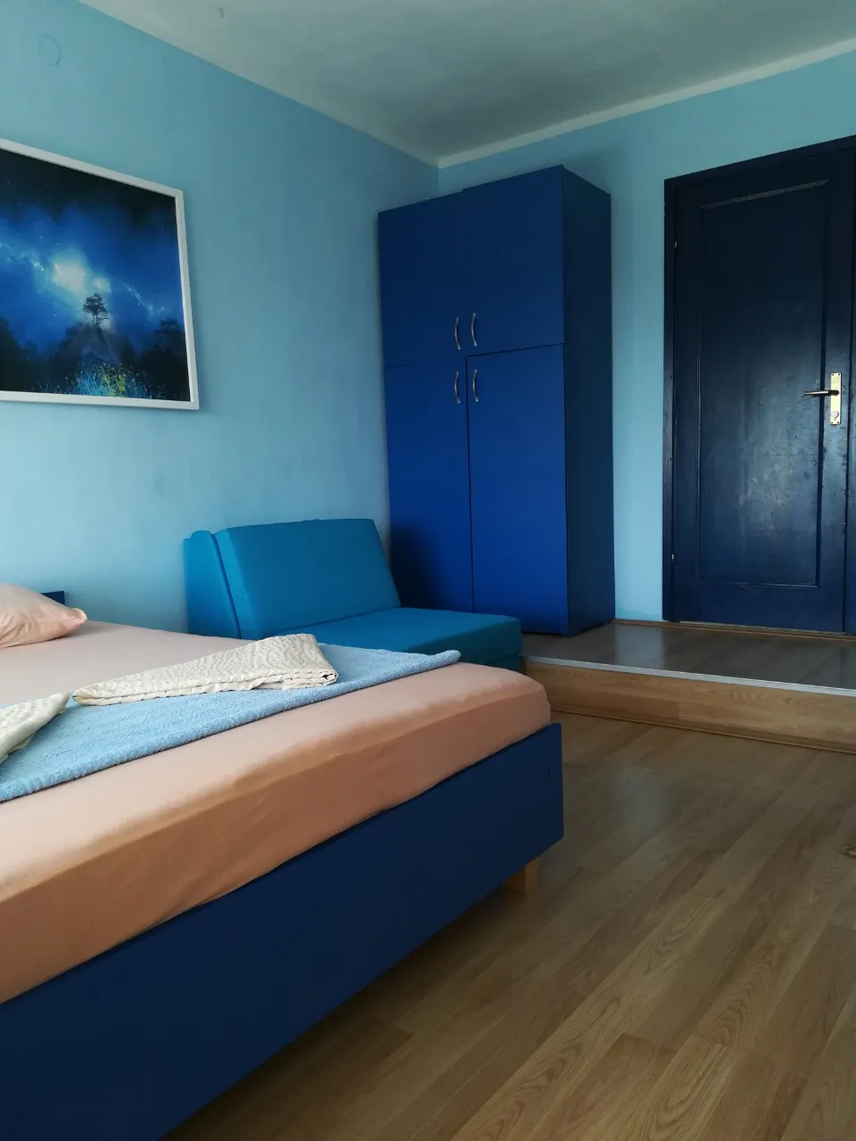 Iznajmljujem apartmane u Dobrim Vodama, Crna Gora, 200m od plaze