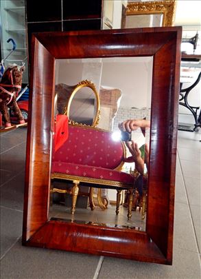 Bidermajer ogledalo sa slifovanim staklom