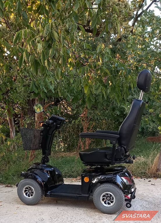 Invalidski skuter