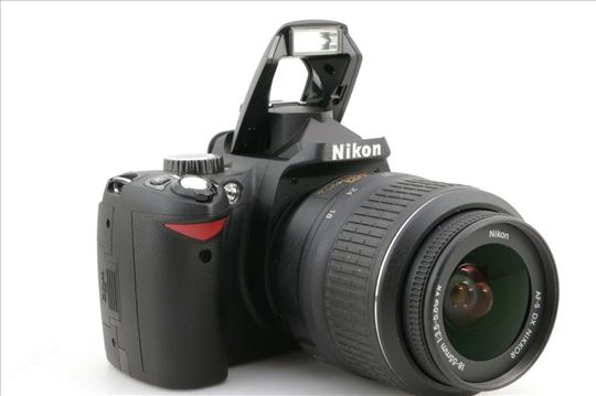 Nikon D60 + 18-55mm VR (15.517 okidanja)
