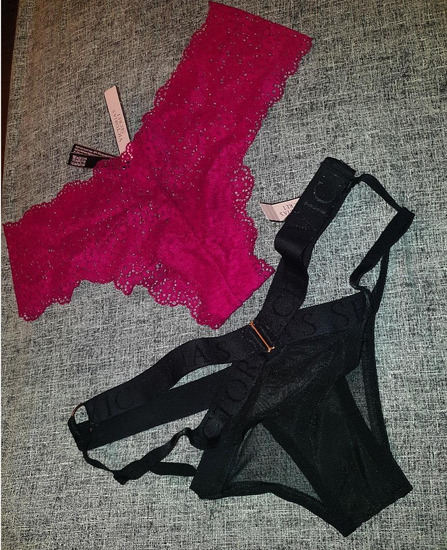 Victoria's Secret nov veš sa etiketom (par) S