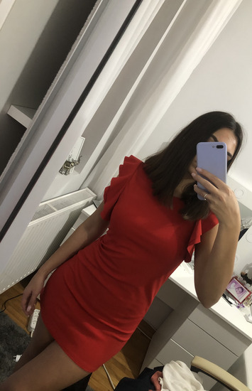 Crvena mini haljina