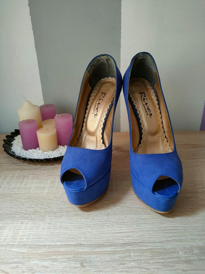 Kraljevski plave cipele