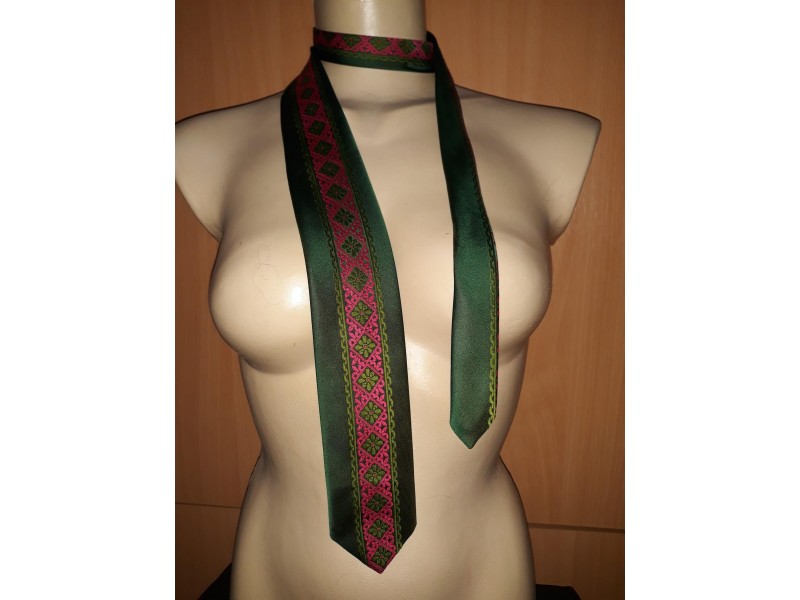 COMMODORE kravata