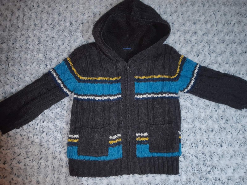 CHEROKEE džemper / jakna s krznom 4-5god.