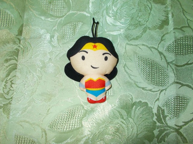Wonder Woman - plisana lutka iz McDonaldsa - 9 cm