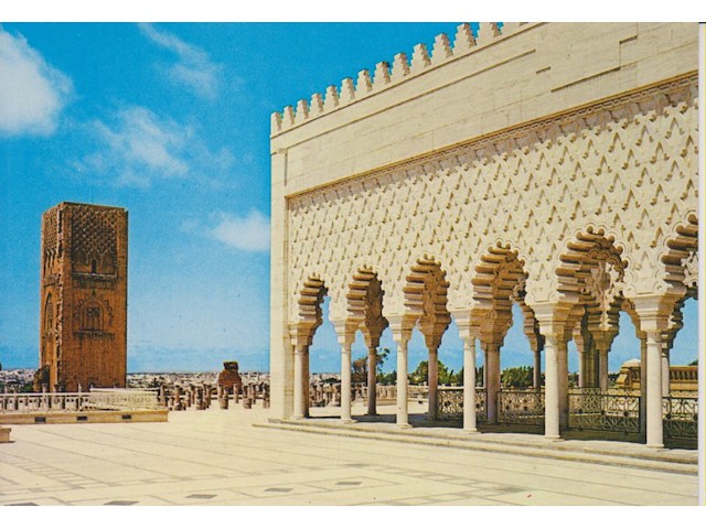 RABAT / The Hassan tower - Mohammed V Mausoleum