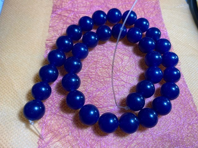 Niza plavi  ahat, Dimenzija perle 1 cm