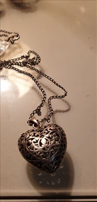 Srebrno srce i lanac iz antikvarnice