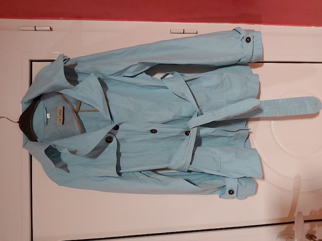 Prolecna plava jakna