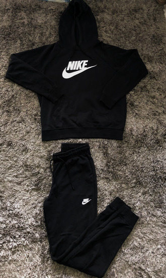 Nike trenerka- Moguca korekcija cene