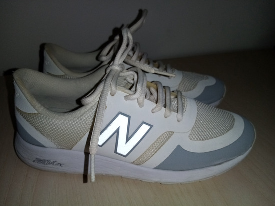 New Balance patike broj 38