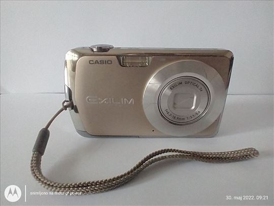 CASIO EX-Z1 kompaktni fotoaparat
