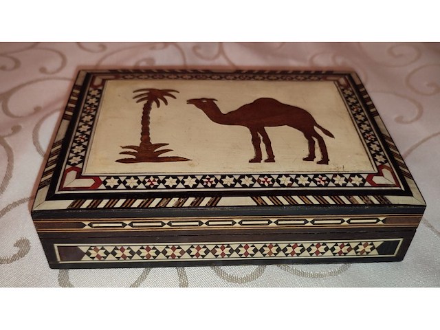 Originalna stara dekorativna drvena kutija iz Egipta