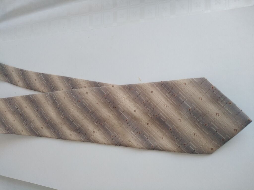 Hugo Boss, original, kravate 100% svila, bez mane